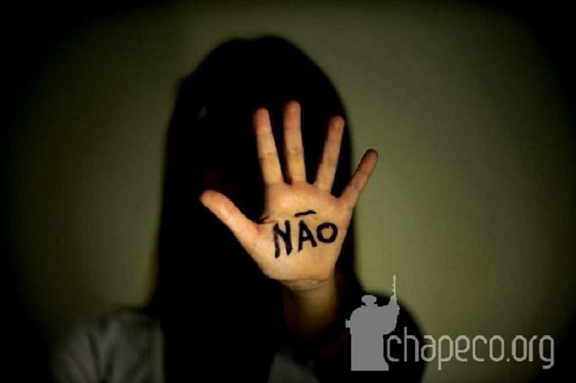 Homem Que Estuprou A Enteada E Induziu Uma Das Filhas à Prostituição é