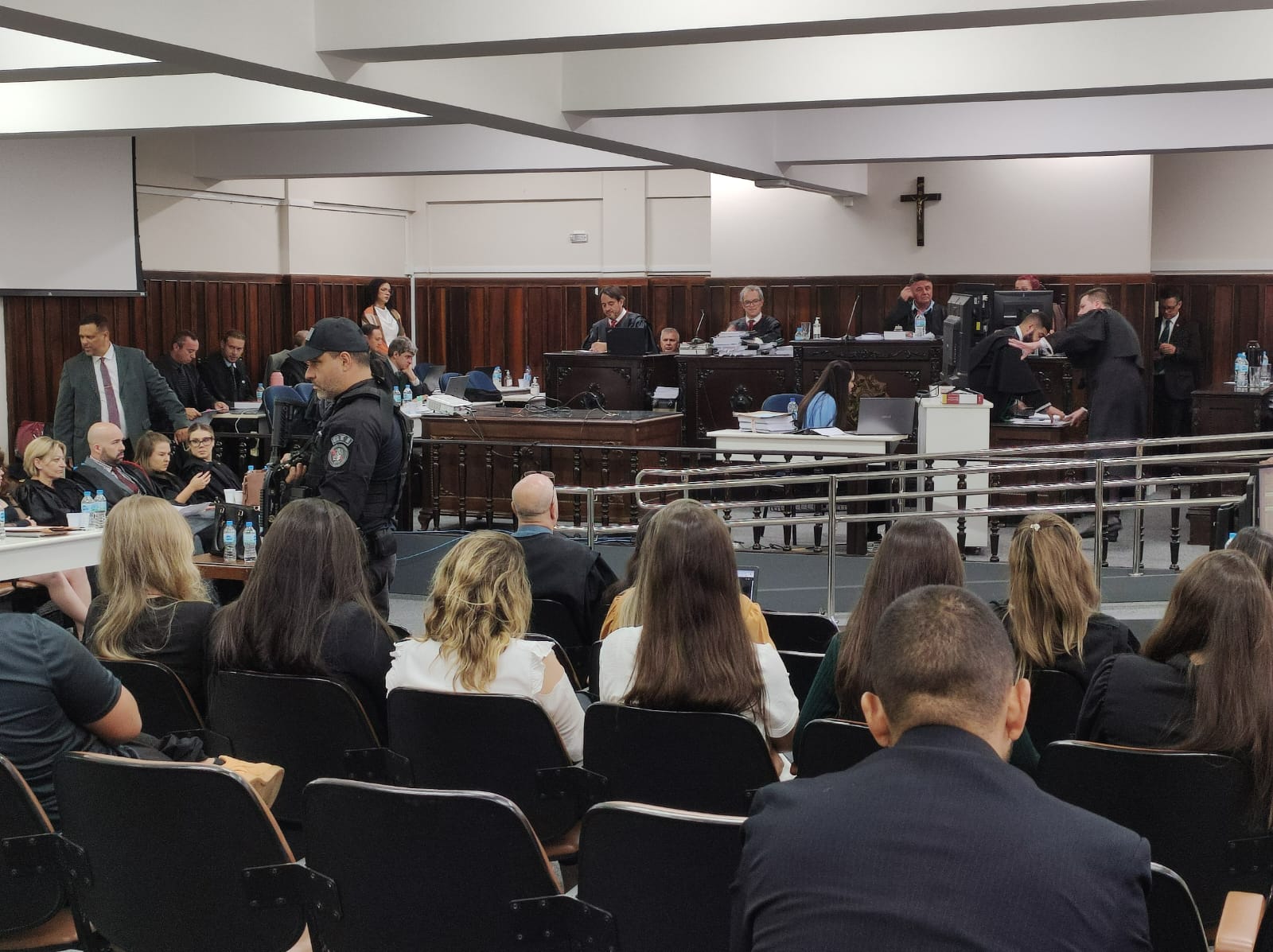 Maior Tribunal Do Júri Da História De Sc Termina Com 21 Réus Condenados